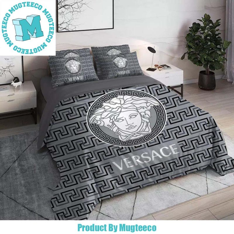 Versace Medusa Head Big Logo And Barocco Print Golden Pattern In White ...